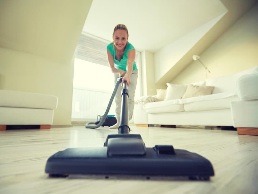 Professionell putzen: Alles sauber in acht Schritten